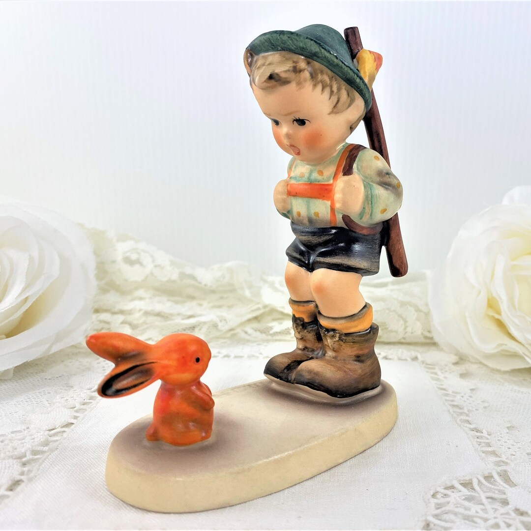 Figurine Goebel Hummel Sensitive Hunter, TMK3, #6/0 - Chasseur - Lapin - Collection Hummel ...