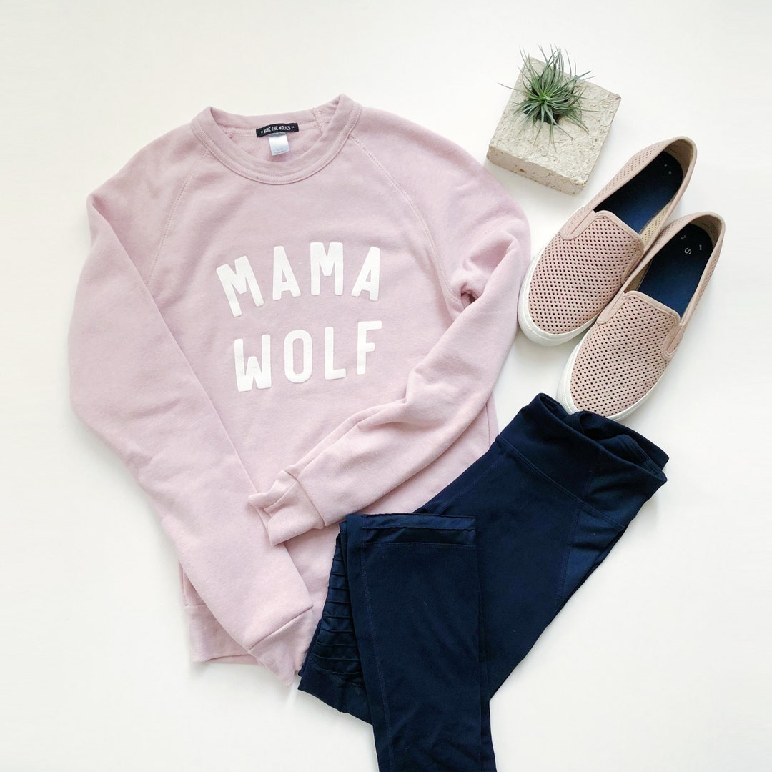 Mama-Wolf Rundhals Sweat-Shirt Frauen Wolf HELLA gesund Wachen Sie die ...