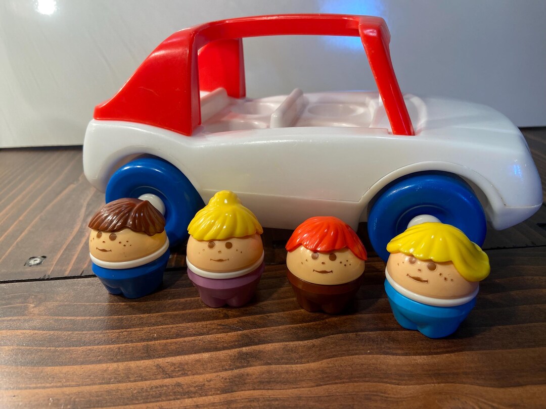 Vintage Little Tikes Todddle Tots Family Car With 4 Chunky Little Tikes ...
