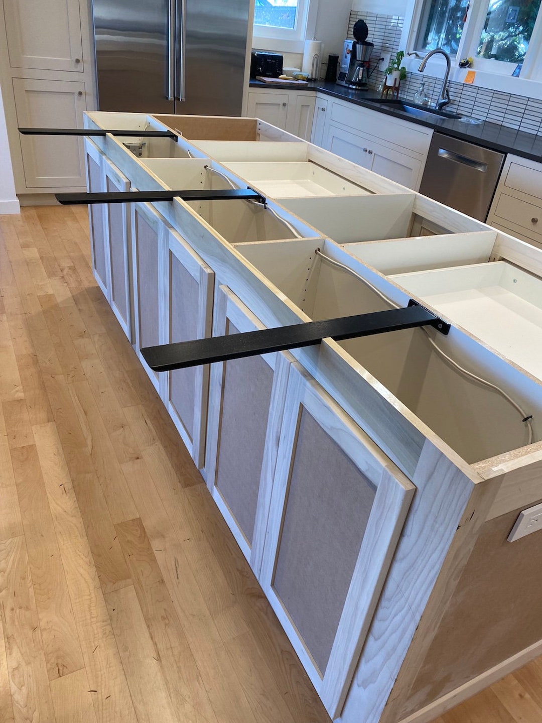 Hidden Countertop Bracket for Kitchen Island Overhang Support, Made in ...