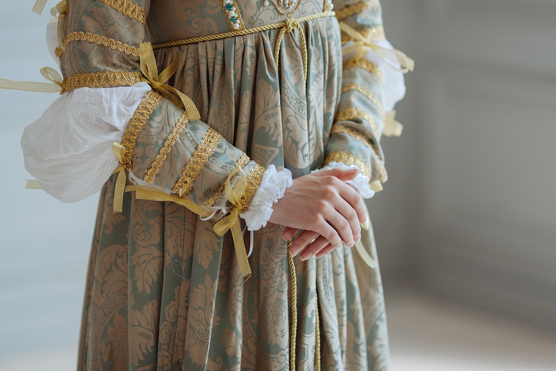 Renaissance Lucrezia Borgias Woman Dress Set 15th 16th Etsy