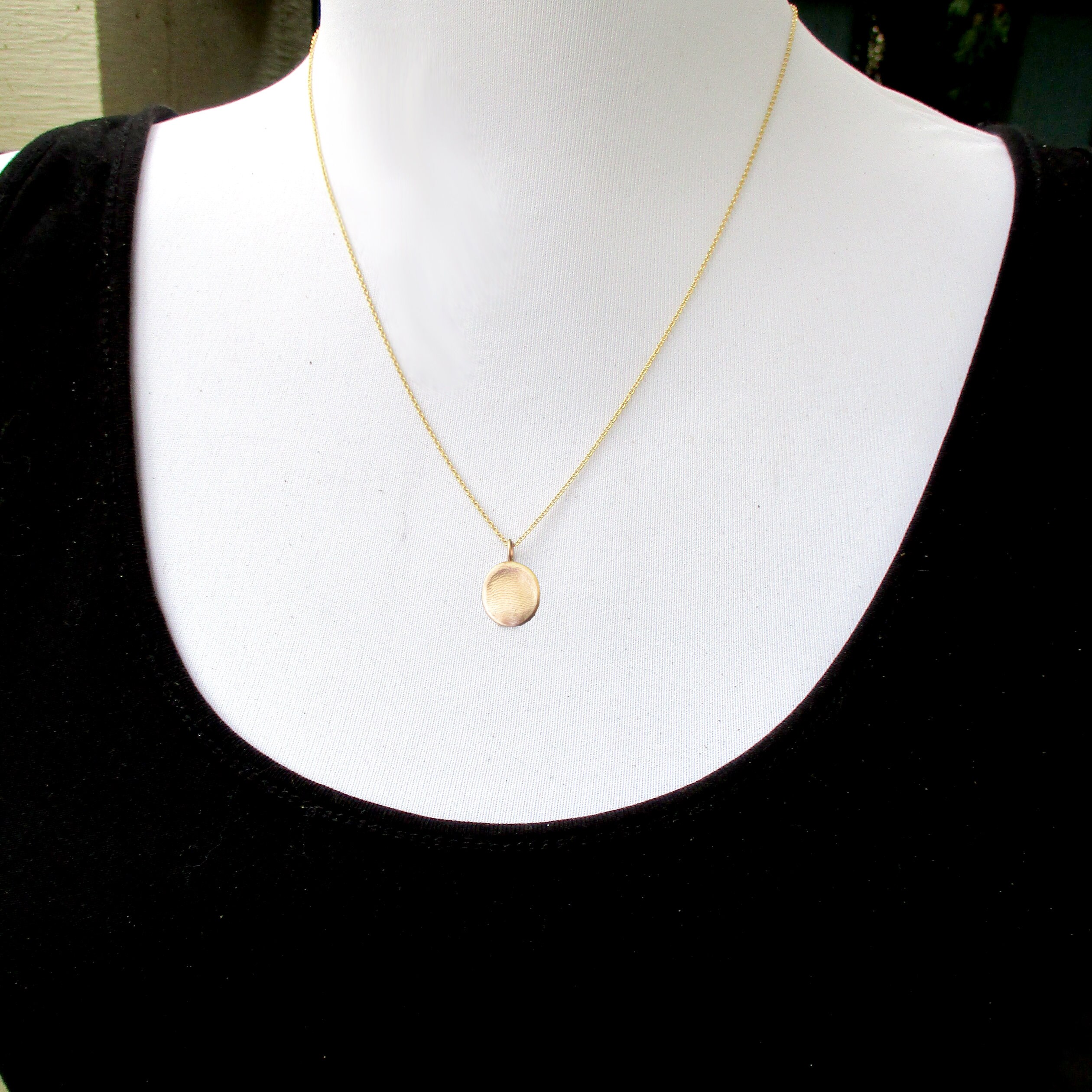 Small Solid 14K Gold Fingerprint or Thumbprint Pendant, Thumb Print ...