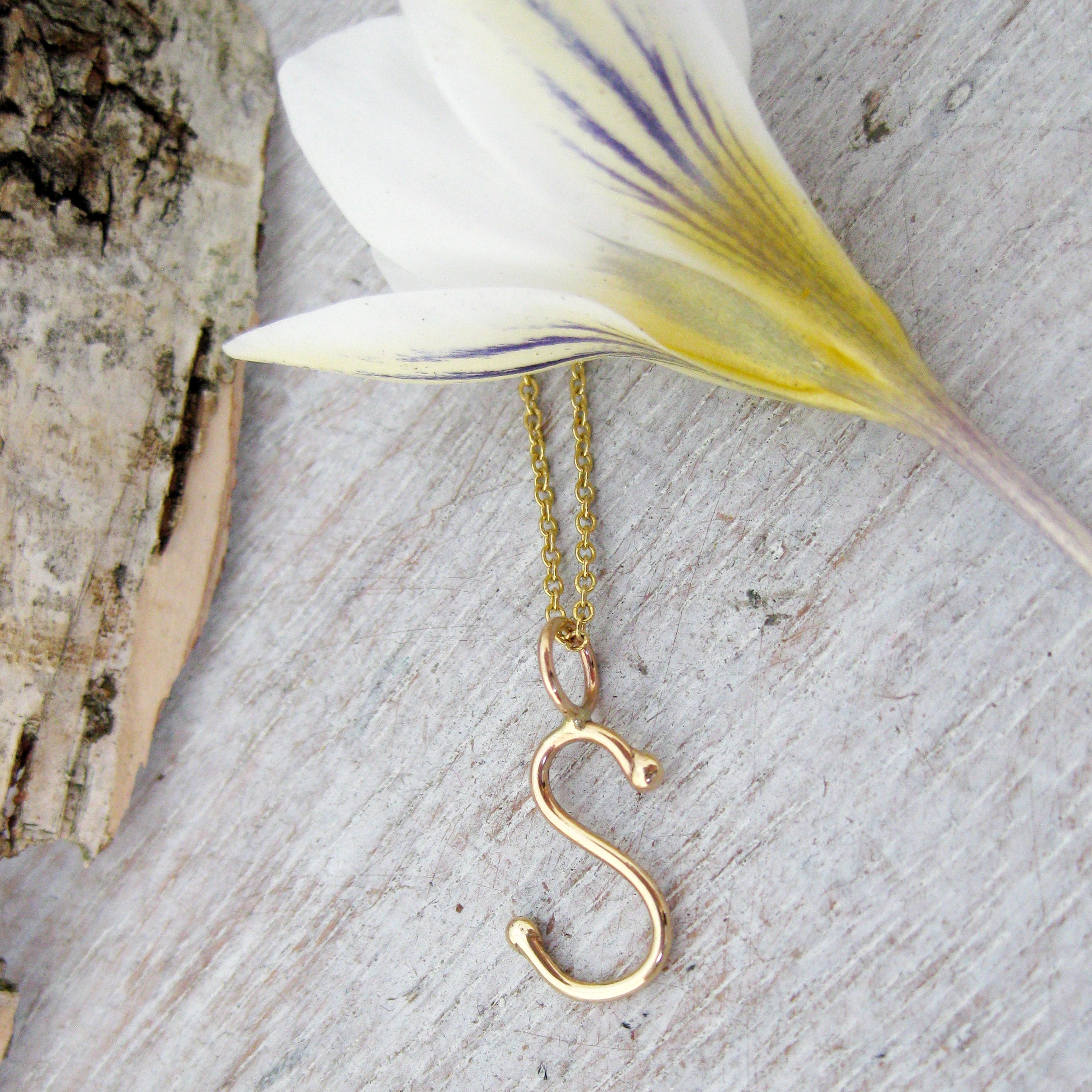 14K Gold Handmade Script Initial Pendant Letter S Initial - Etsy