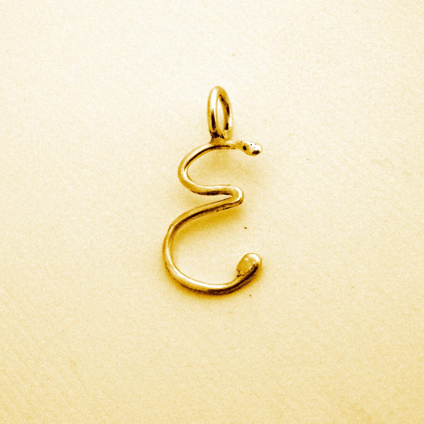 14K Yellow Gold Script Initial Pendant Letter E Initial | Etsy