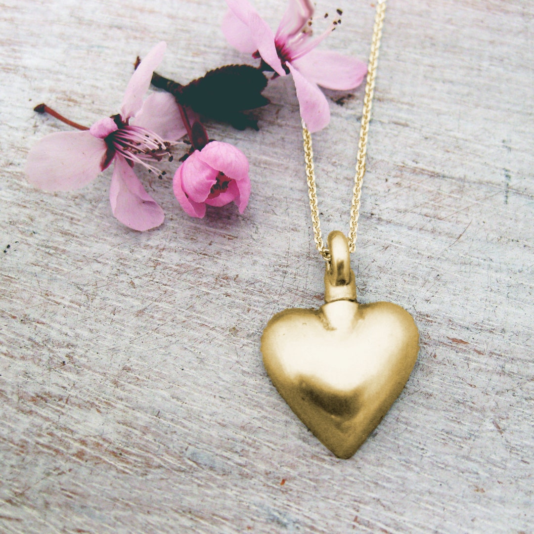 14 K Solid Gold Heart Urn Pendant for Cremation Ashes, Memorial Heart ...