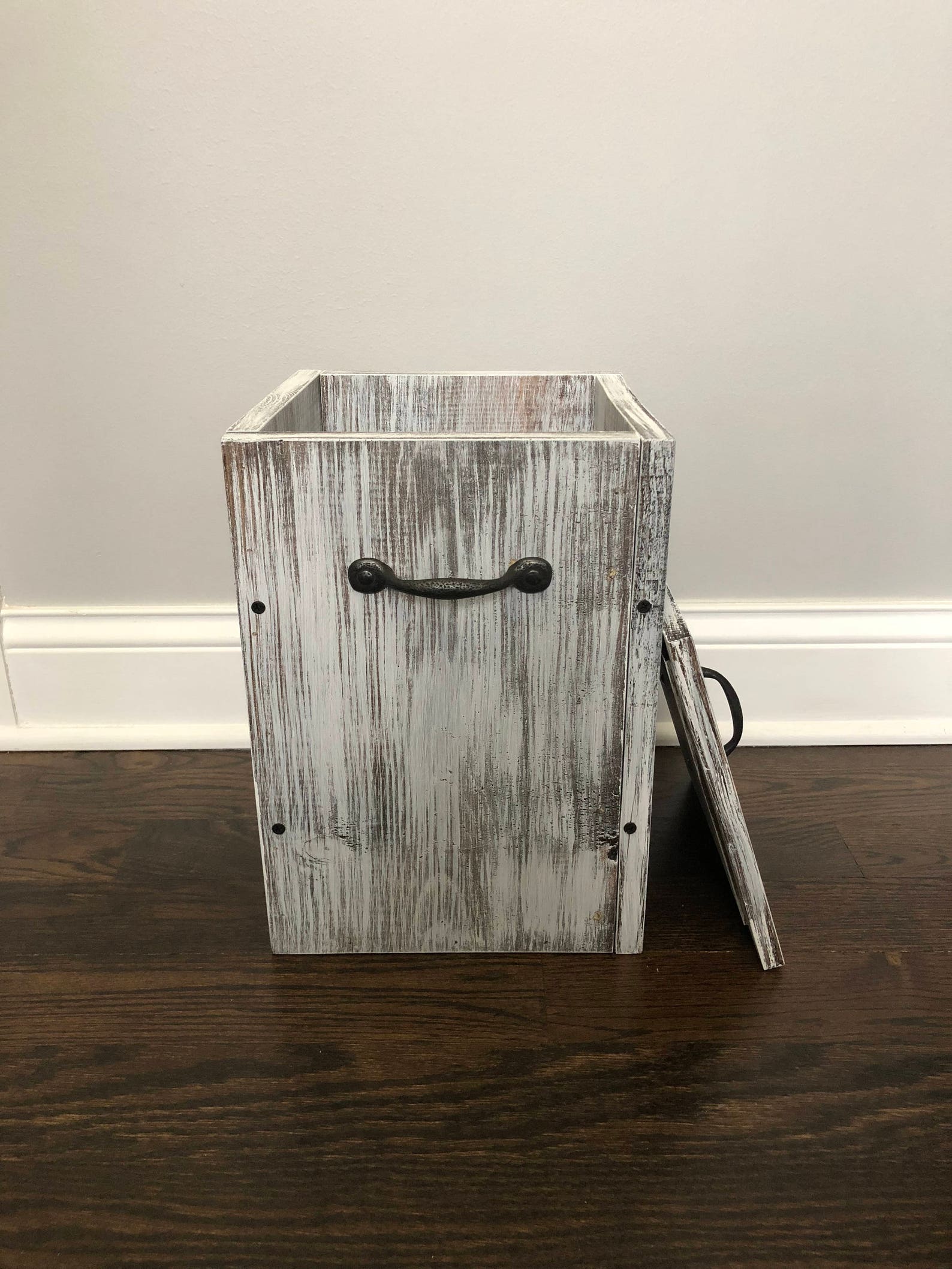 WHITEWASH Rustic Garbage Can Bathroom Trash Can 3 or 4 - Etsy