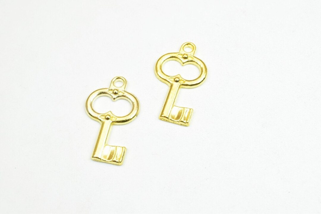 18 Pcs Key Charm Pendant Bead Gold Size 21.5x12.5mm Decorative Design ...