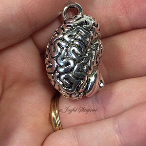 Human Brain Keychain, Anatomical Brain Keyring, Neuroscience Key Chain ...