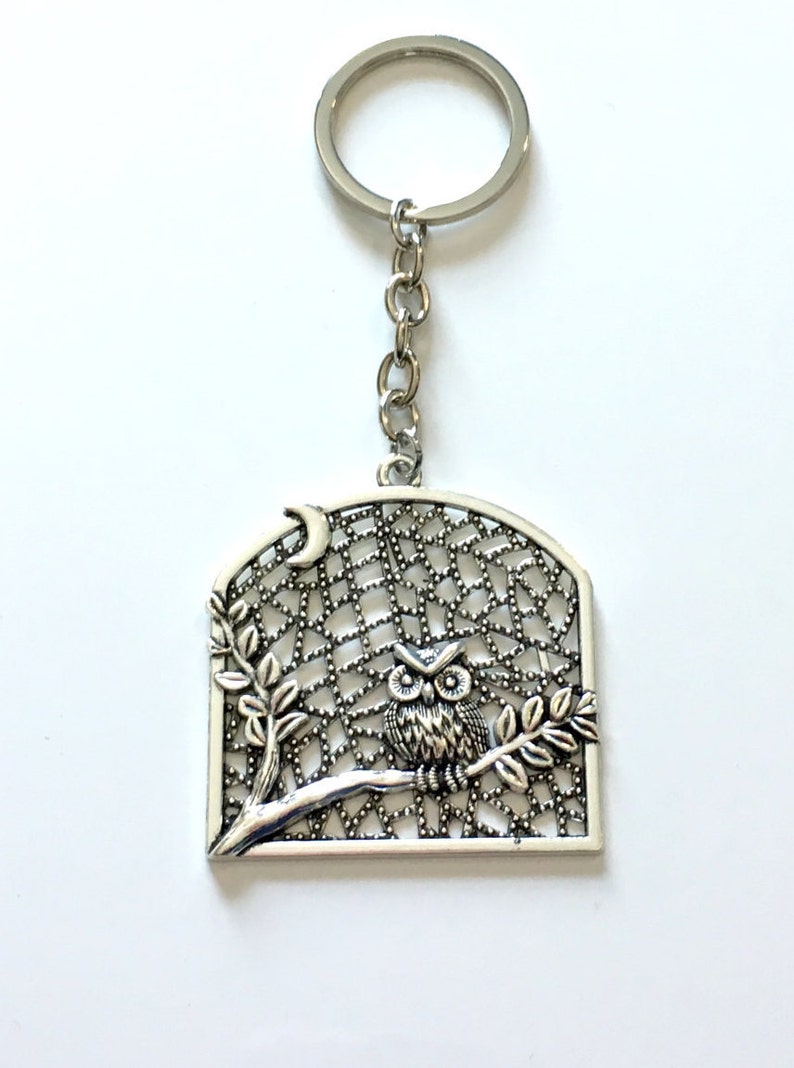 Owl Keychain Large Owl in Tree Key Chain Detailed Bird - Etsy Canada