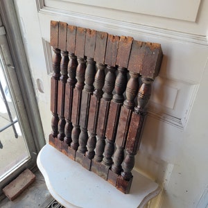 10 Antique Balusters Antique Spindles Staircase Railing - Etsy