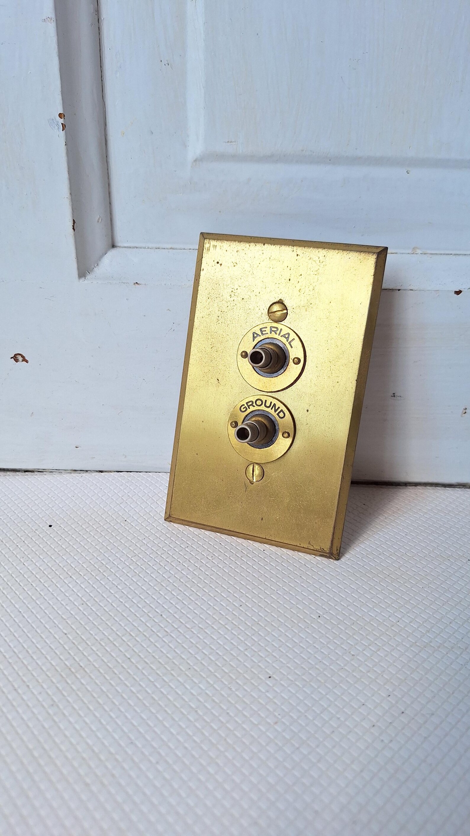 NOS Brass Radio Outlet Switchplate: Vintage Aerial Ground - Etsy