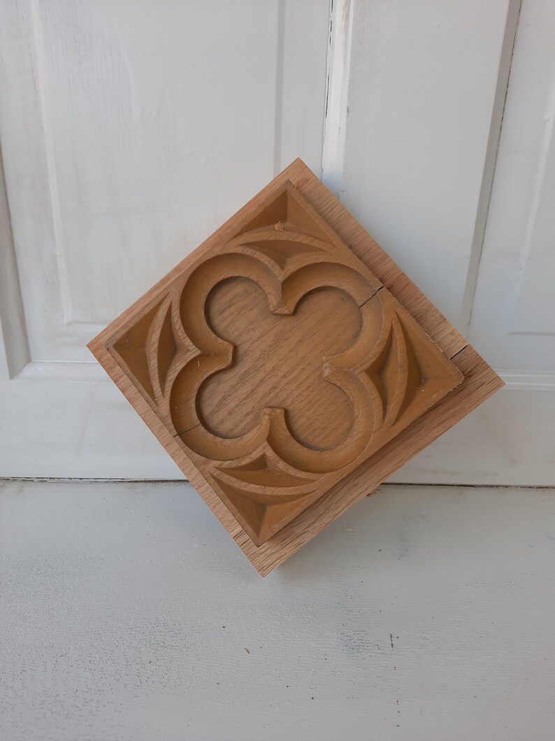 Inset Wood Carving From 1925 Church Pew Gothic Style - Etsy
