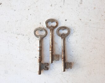 Antique Door Keys - Etsy