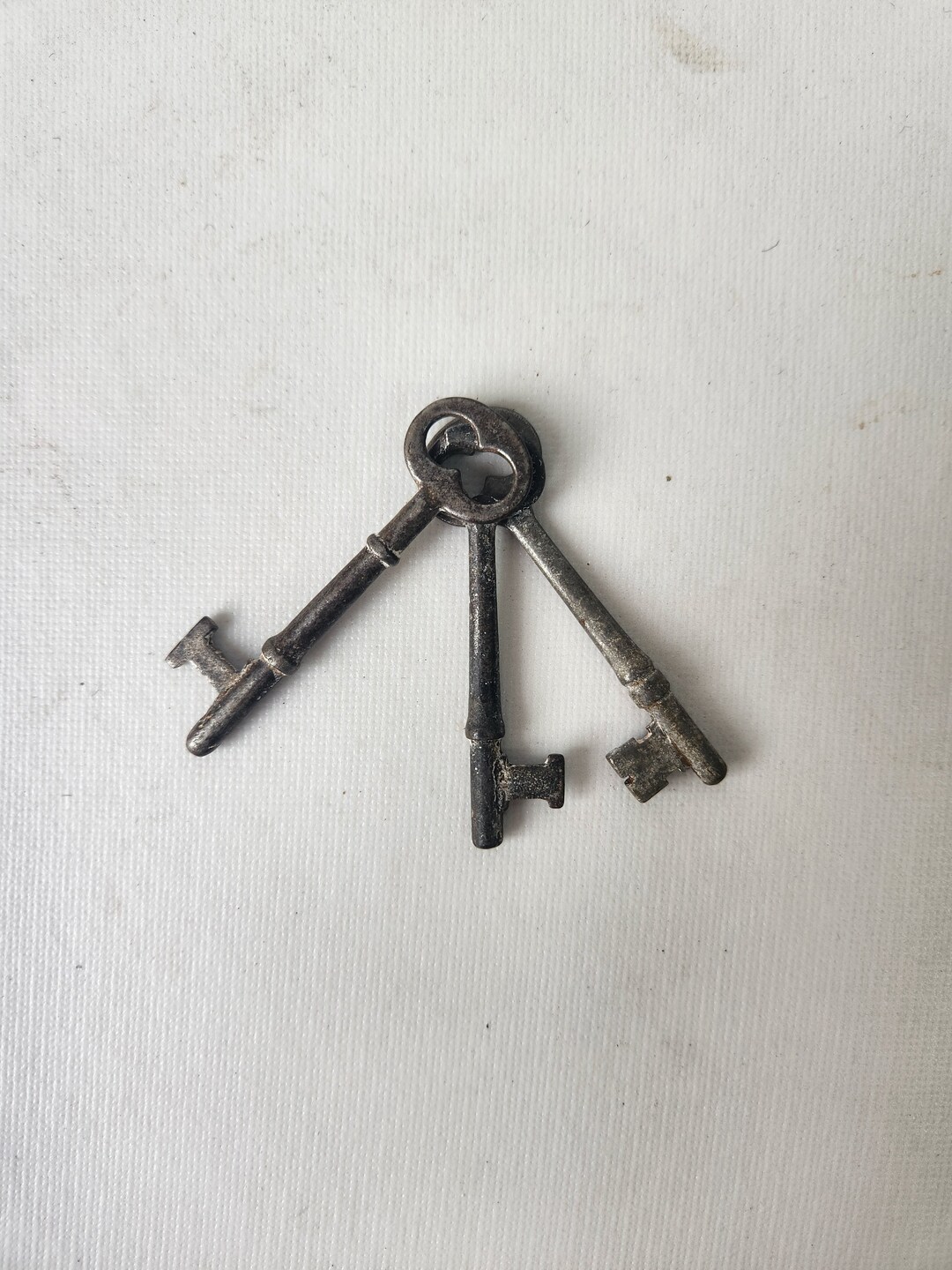 3 Vintage Cast Iron Skeleton Keys, Antique Skeleton Key, Antique Keys ...