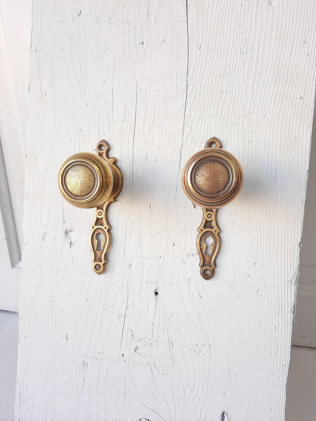 Art Deco Hardware, Deco Doorknobs and Plates, Brass Escutcheons, Key ...
