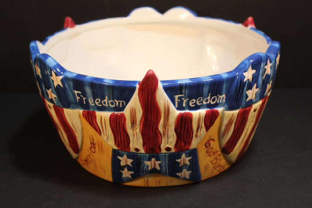Vintage Vigor TW Ceramic 10 Bowl With Stylized United States Flag and ...