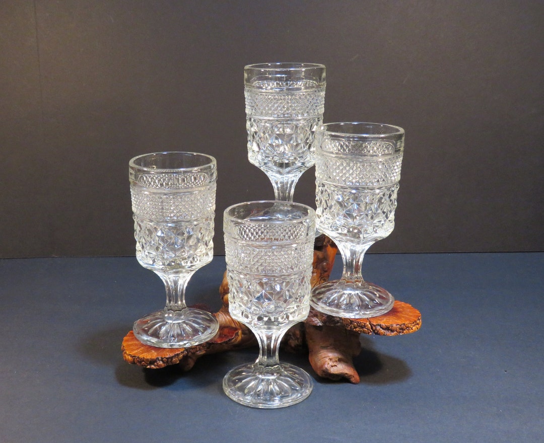 Vintage Anchor Hocking Wexford Diamond Cut Pattern Water/wine Goblets ...