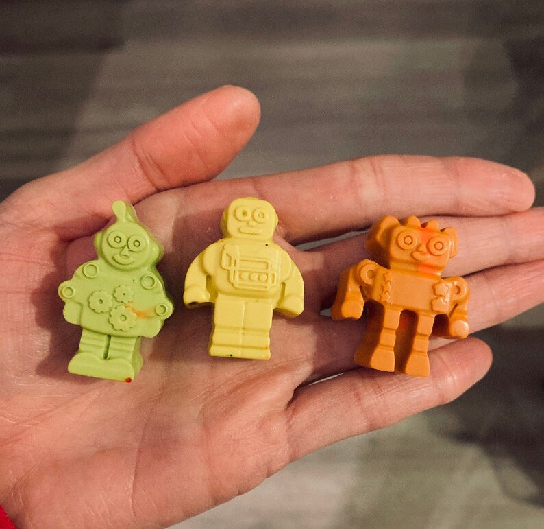 24 Robot Crayons - Crayons - Classroom Gifts - Robots- Valentines Day ...