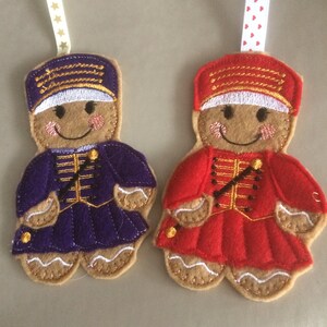 Figure Ice Skating Dress Gingerbread Tree Decoration, Ice Skating ...