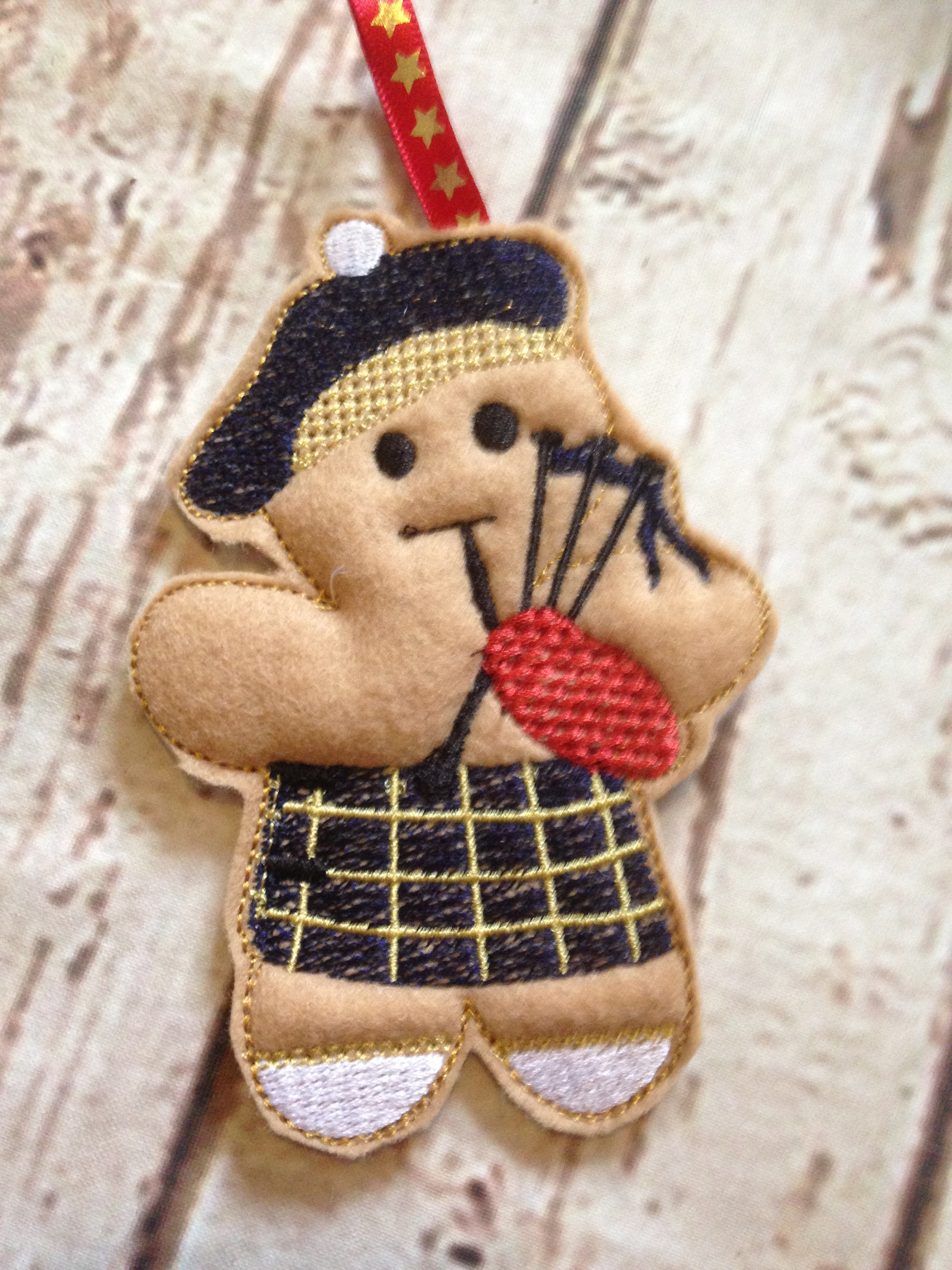 Gingerbread Scotsman Christmas Ornament: Felt Kilt Tree Decoration - Etsy
