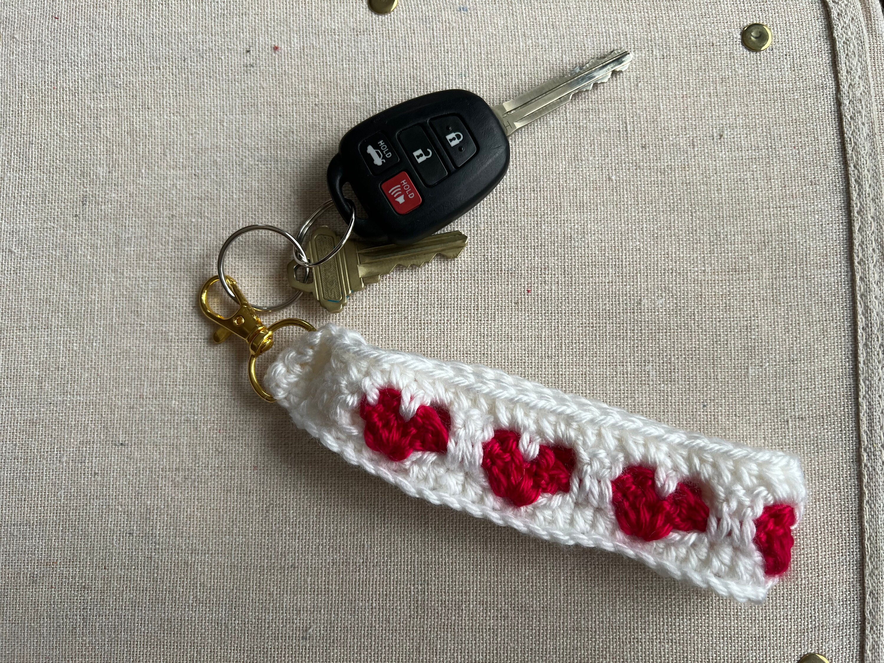 CUSTOMIZABLE Crochet Heart Keychain, Crochet Heart Key Wristlet - Etsy ...