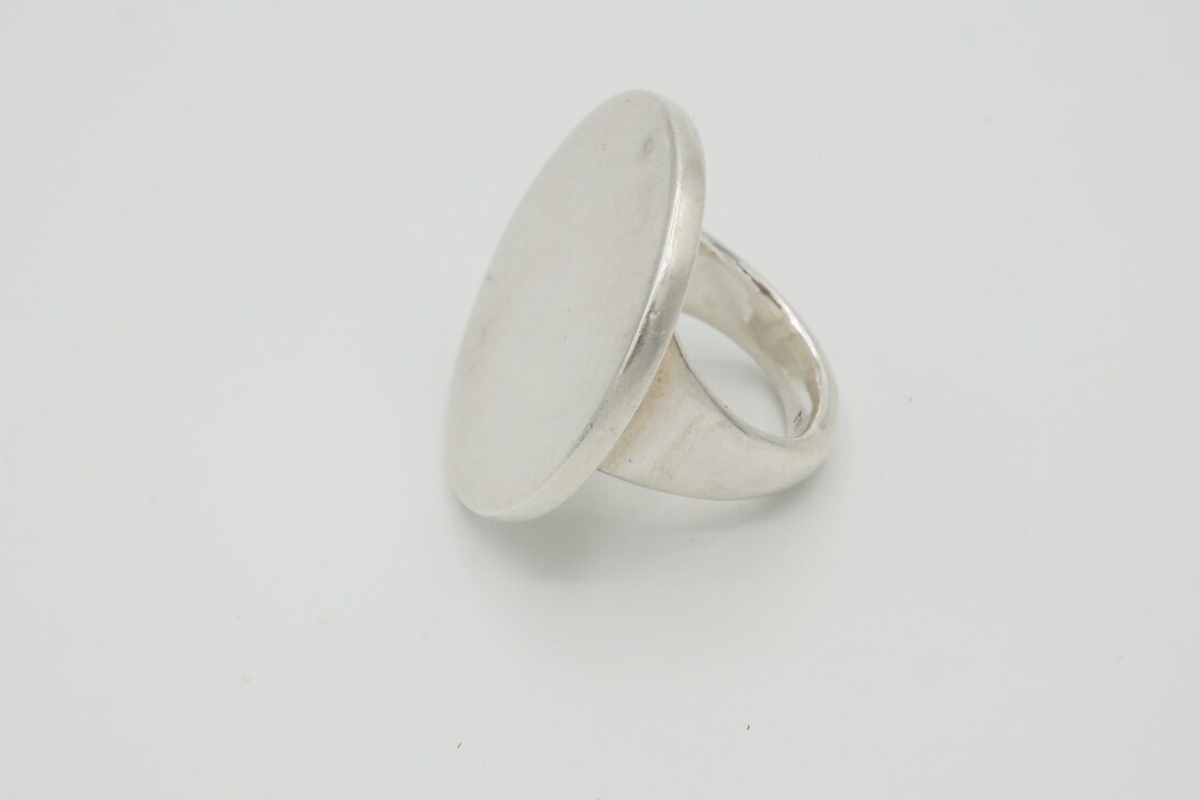 Huge Sculptured Sterling Silver Table Top Round Flat Dome Ring ...