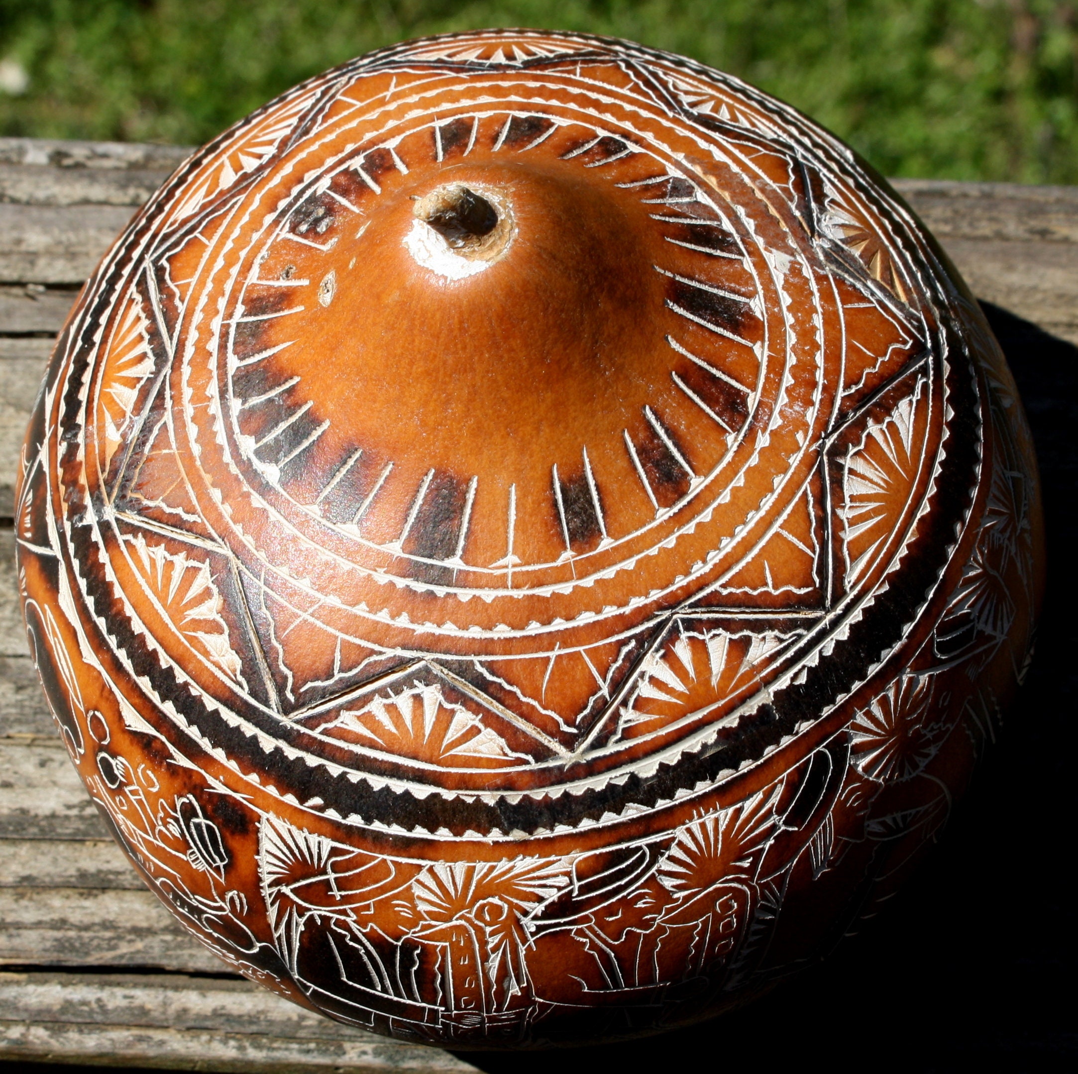 Peruvian Carved Gourd Box Vintage Folk Art Decor Scrimshaw Etched Scene ...