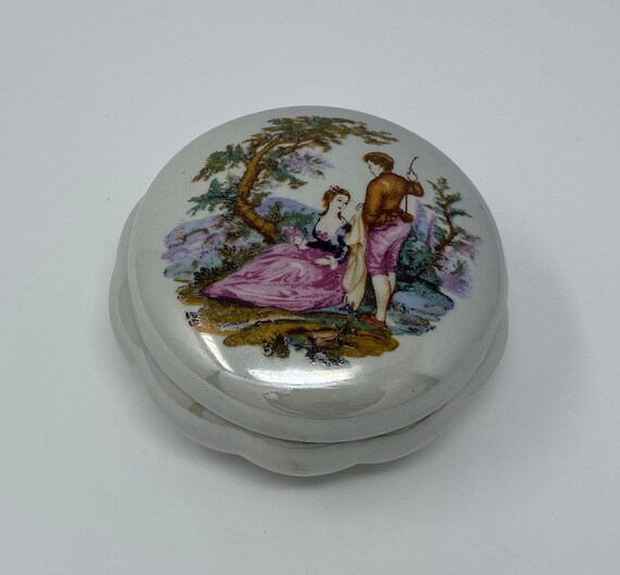 Vintage Rococo Jewelry Box Porcelain Iridescent Rainb… - Gem