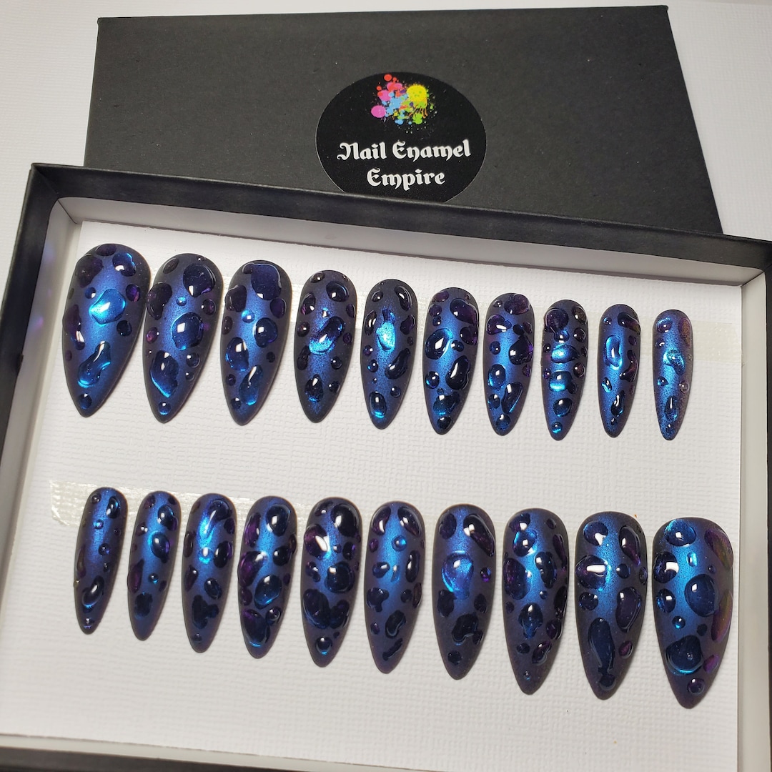 Rainy Day | Raindrop Nails | Rainy Nails |colorshift Nails | Droplets ...