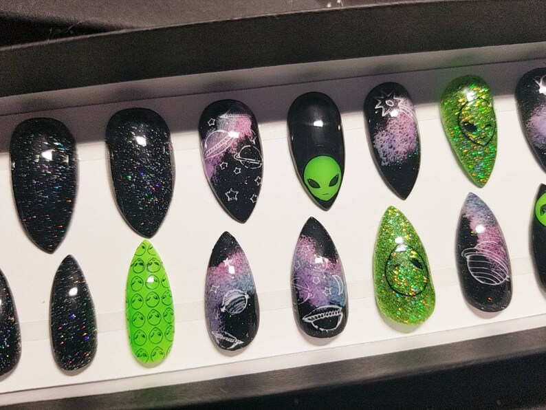 Alien Nails Galaxy Nails Glitter Nails Holo Glitter - Etsy