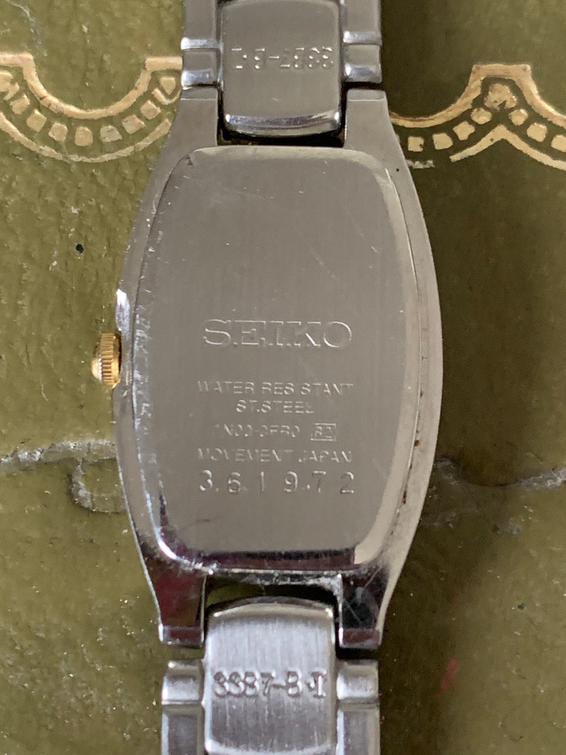 Seiko Ladies Rectangular Quartz Watch 1N00 0FR0 - Etsy