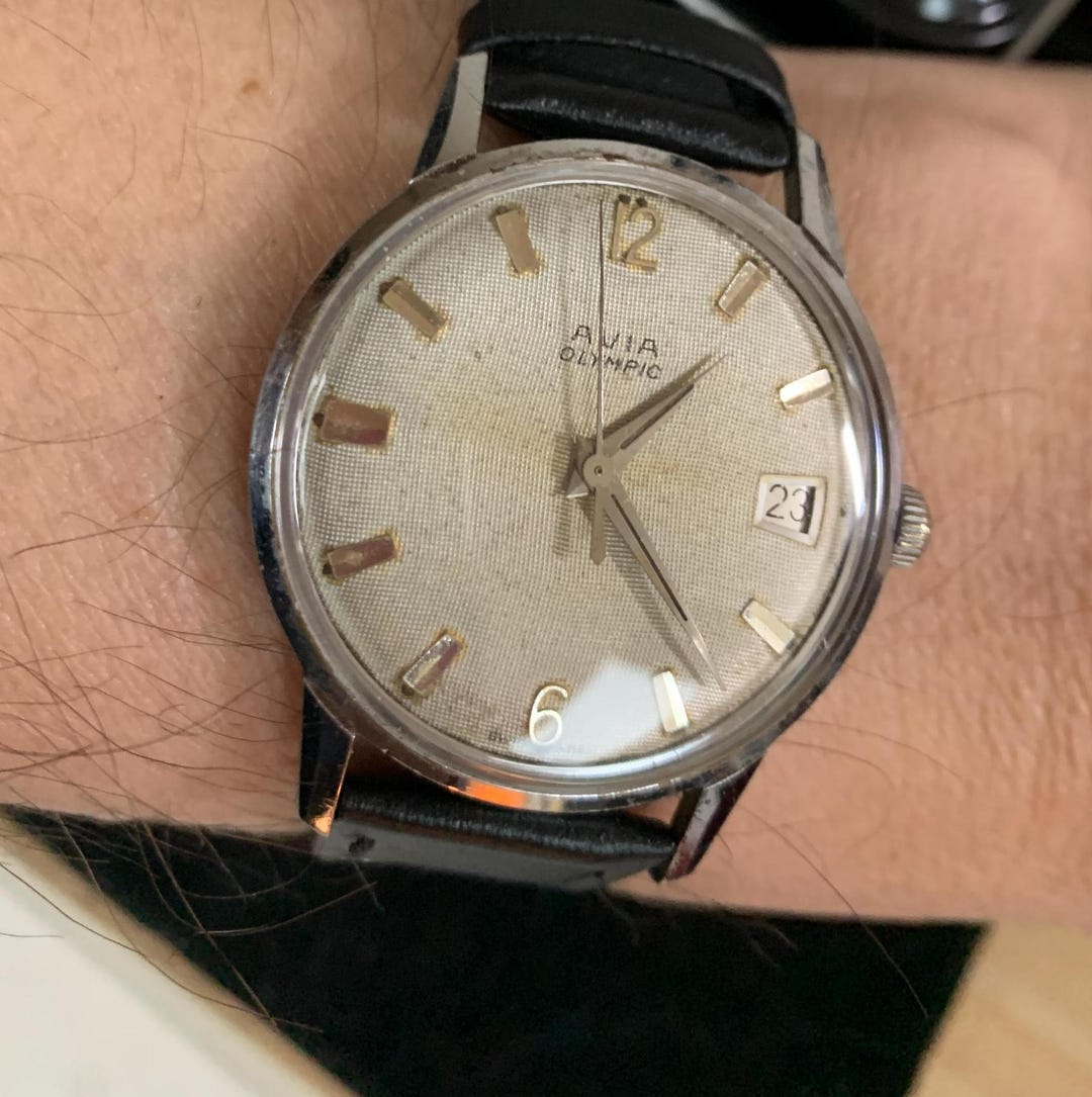 Vintage AVIA Olympic Men's SWISS Made MECHANICAL Watch With Waffle Dial ...