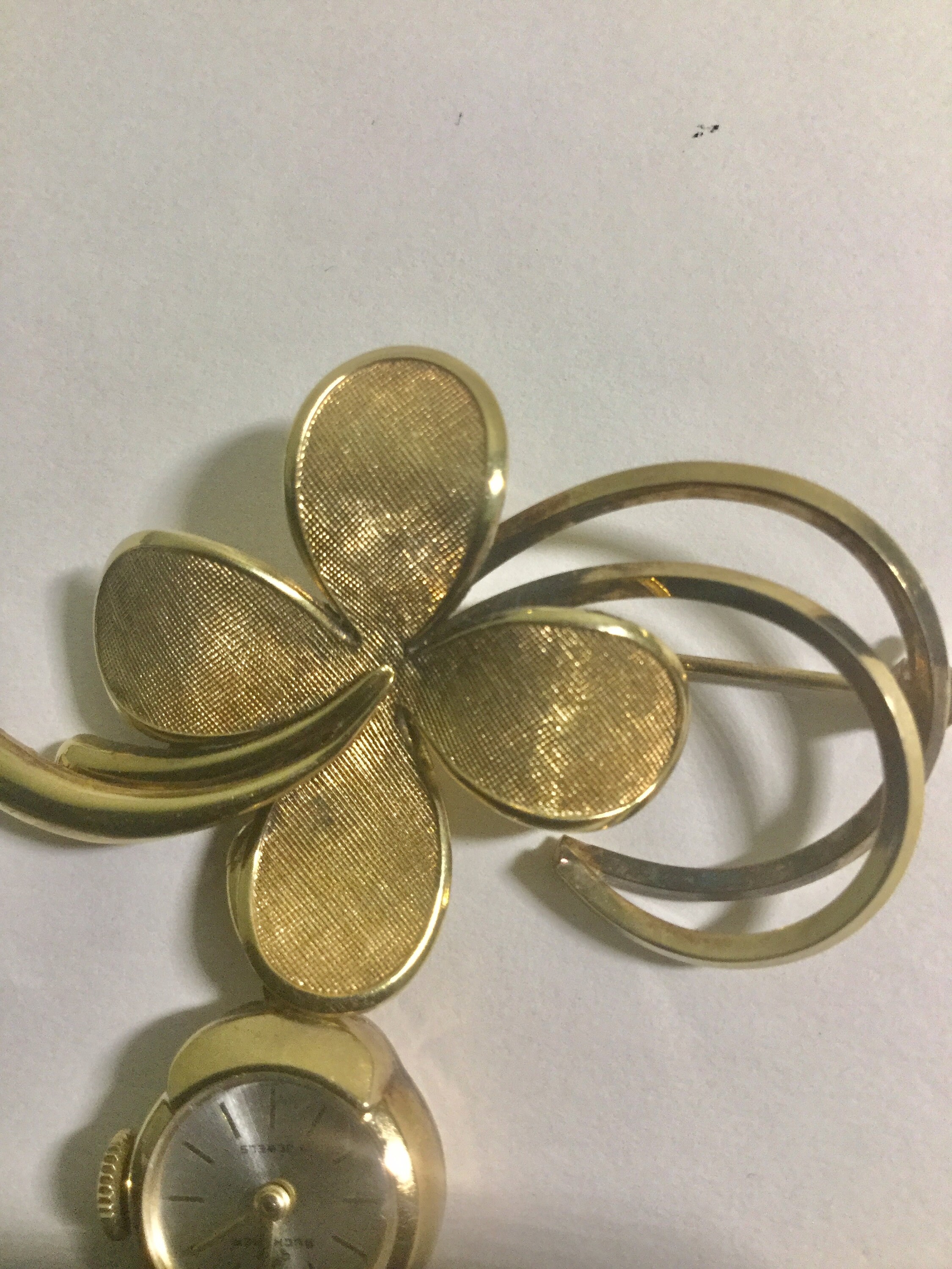 1940s Bucherer Brooch Watch Gold Filled Hand Wind Running