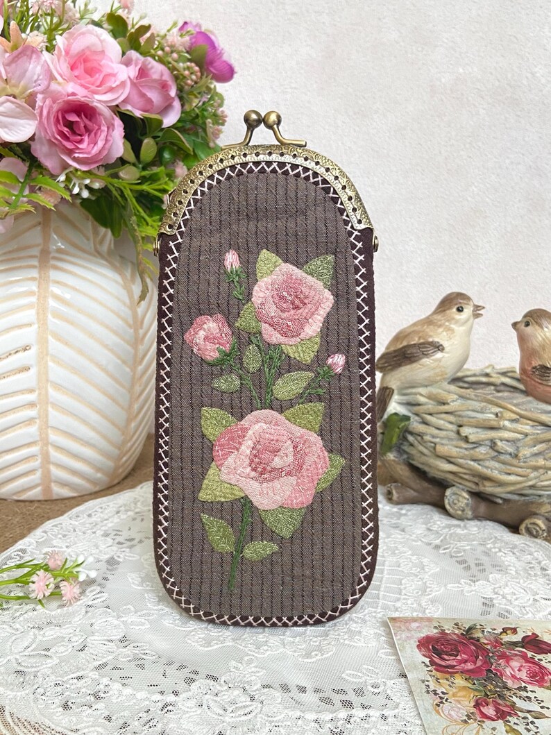 Patchwork Glasses Case Roses Handmade Quilted Eyeglass Case Quilted Sunglasses Case Kiss Lock ...