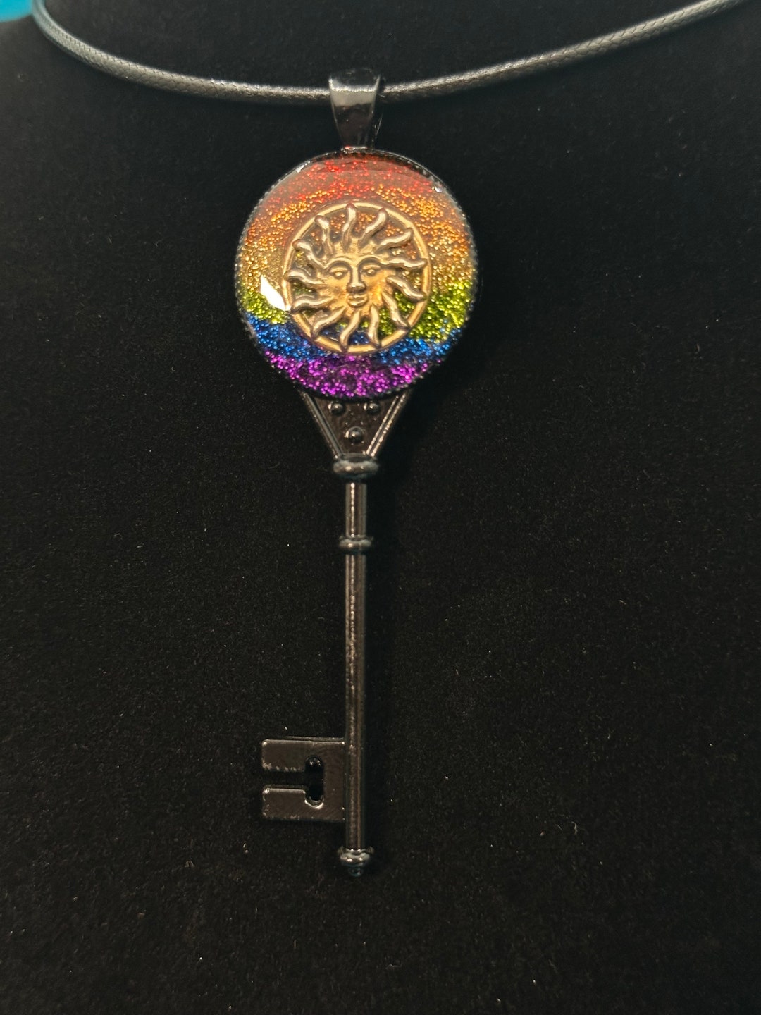 Rainbow Sun Key Black - Etsy