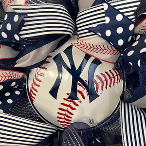 Yankees Wreath, New York Yankees Wreath, Yankees Decor, NYY Wreath ...