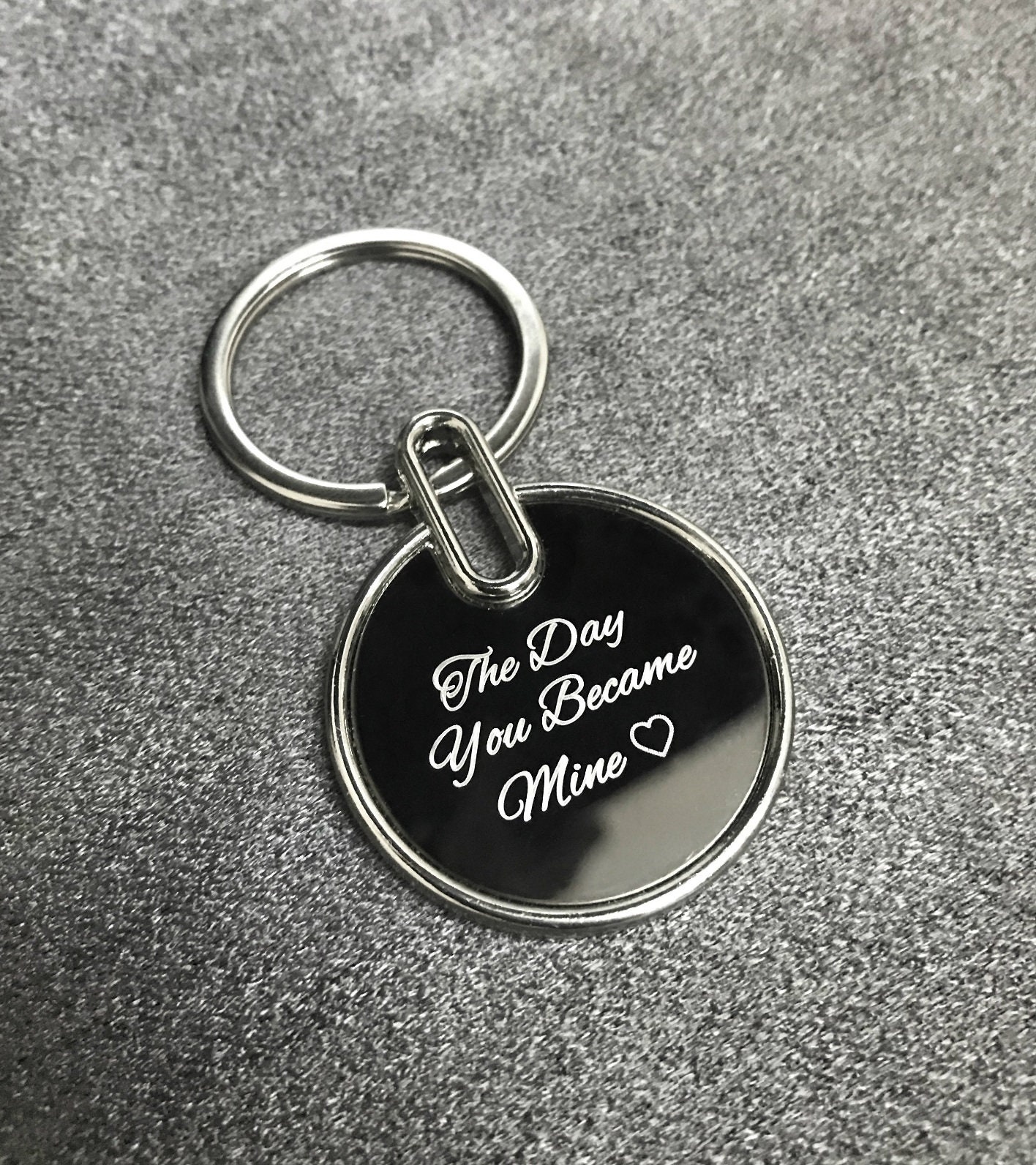 Engraved Keychain Personalized Gift for Him Round Keychain - Etsy