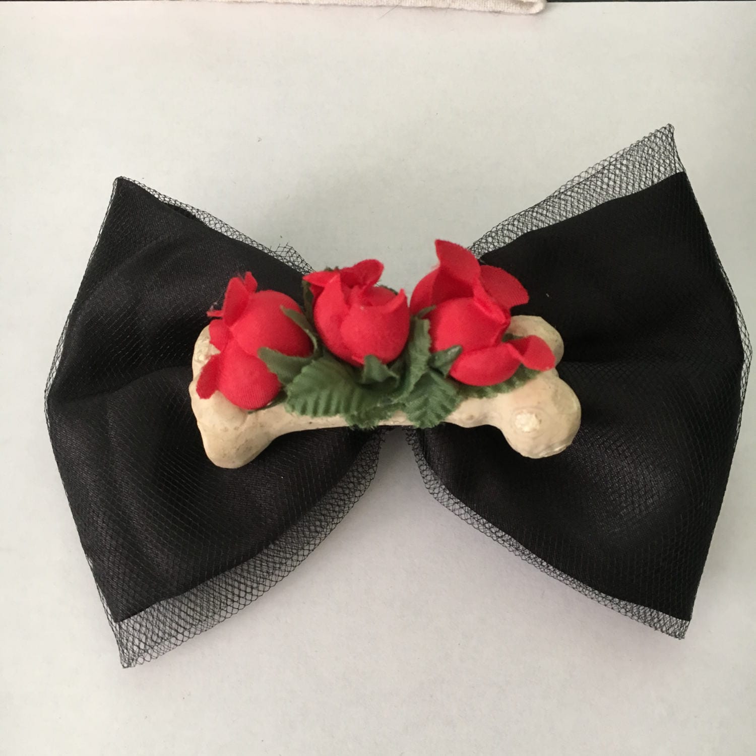 Black Bow W/ Bone and Red Roses - Etsy
