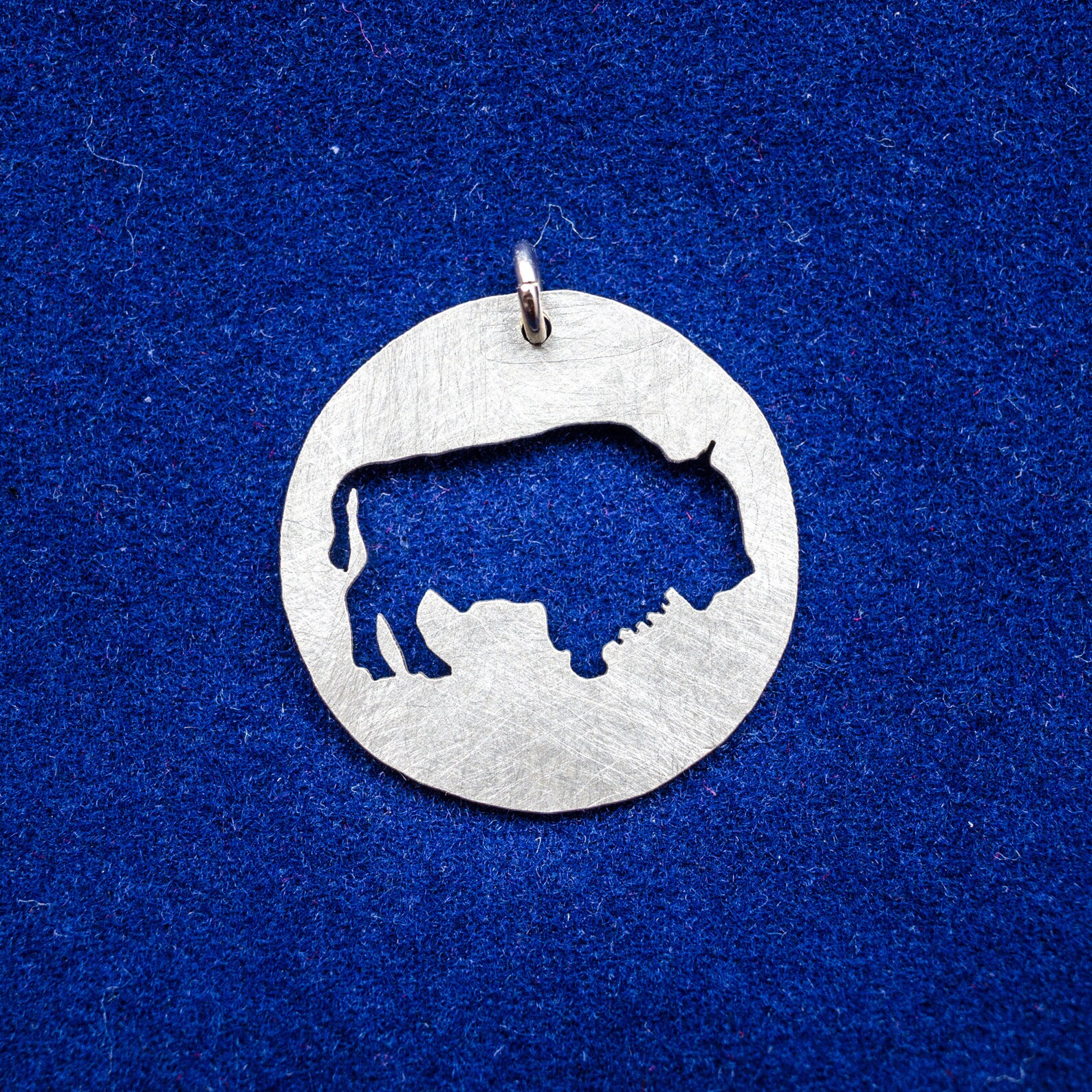 Small Silver Bison Pendant. Bison Necklace. Tiny Silver - Etsy