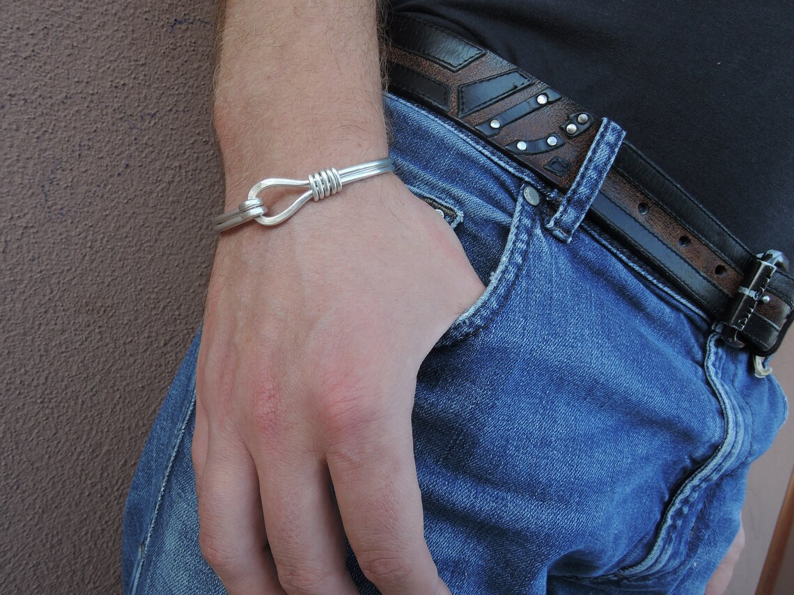 Minimalist Silver Bracelet - Hammered Sterling Silver Bangle - Loop and ...