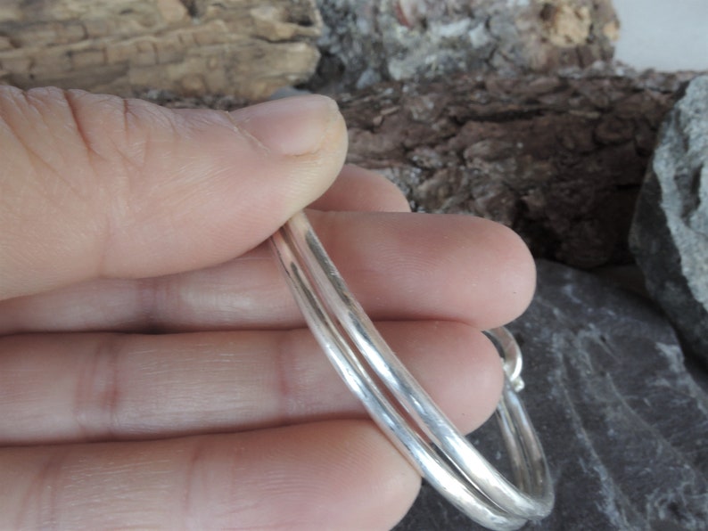 Minimalist Silver Bracelet - Hammered Sterling Silver Bangle - Loop and ...