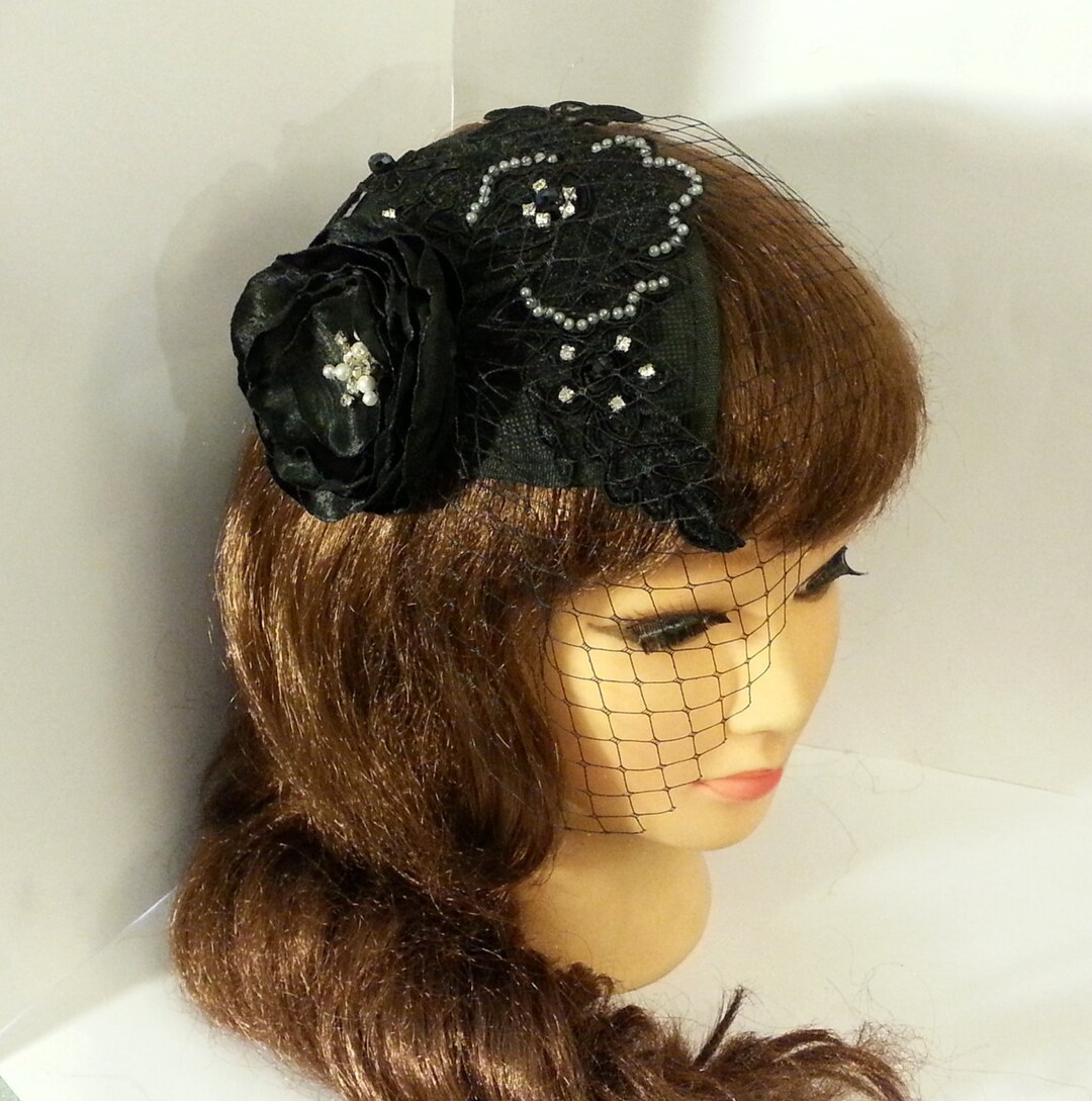 Fascinator, Vintage 1940s-50s Fascinator Veil, Black Teardrop Hat ...