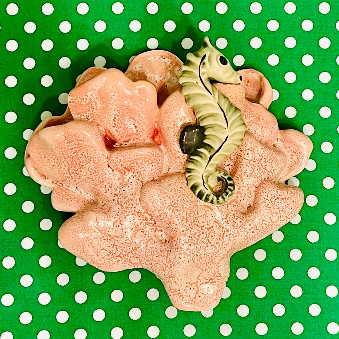 Riddell Pottery Coral Reef With Seahorse Wall Pocket Made in California ...