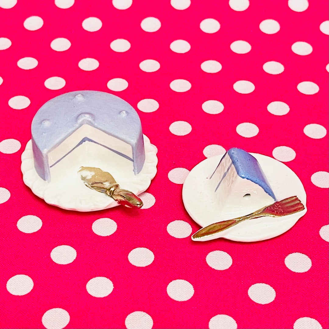 Miniature Layer Cake and Piece of Cake Salt and Pepper Shakers Made in ...