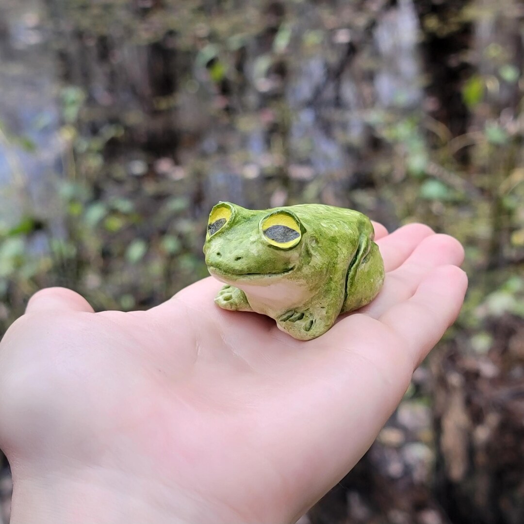 Mini Wonky Paperclay Sculpture Figurine Desk Freind OOAK Tree Frog - Etsy