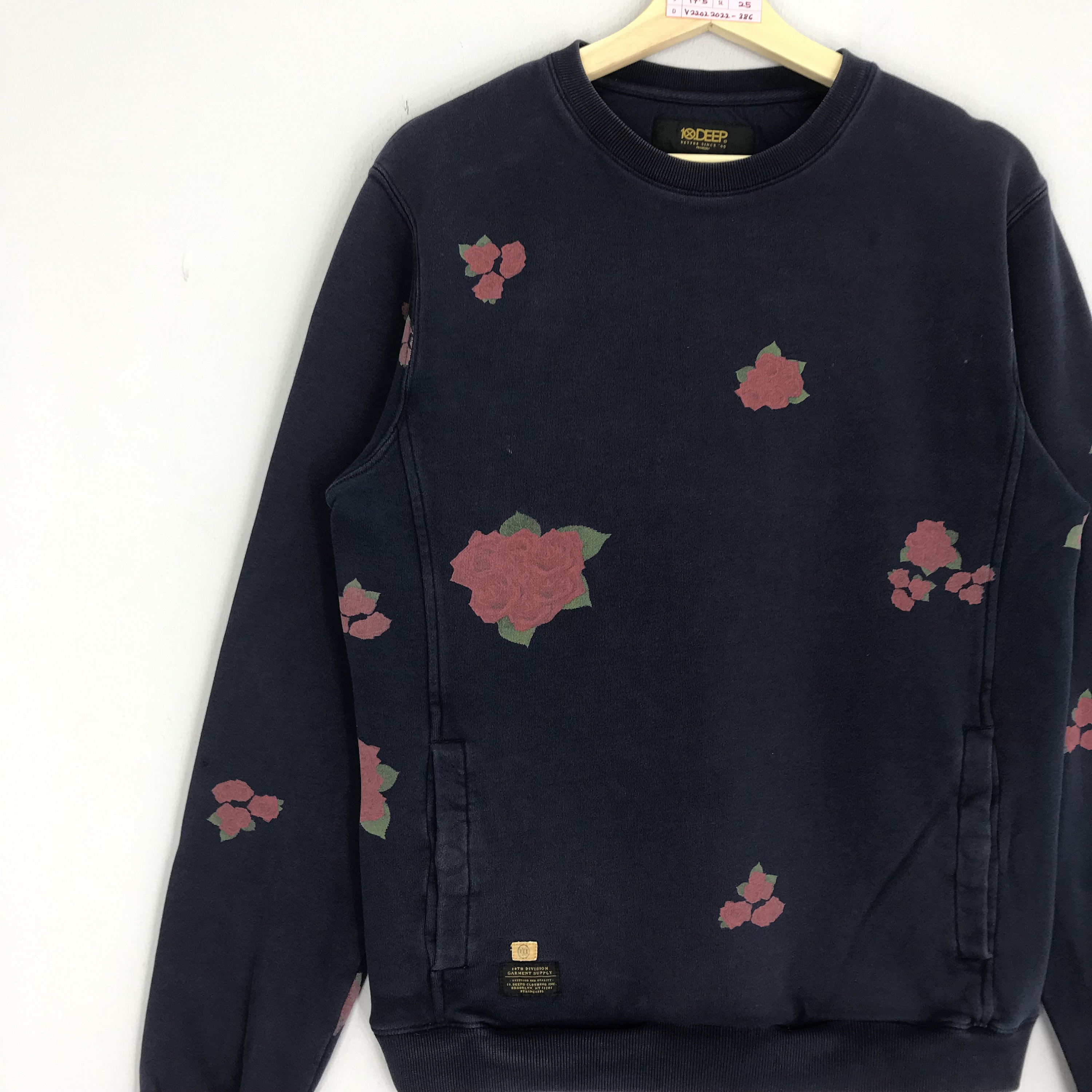 Rare Overprinted Flower Roses Women Sweatshirt Plain Roses Crewneck ...