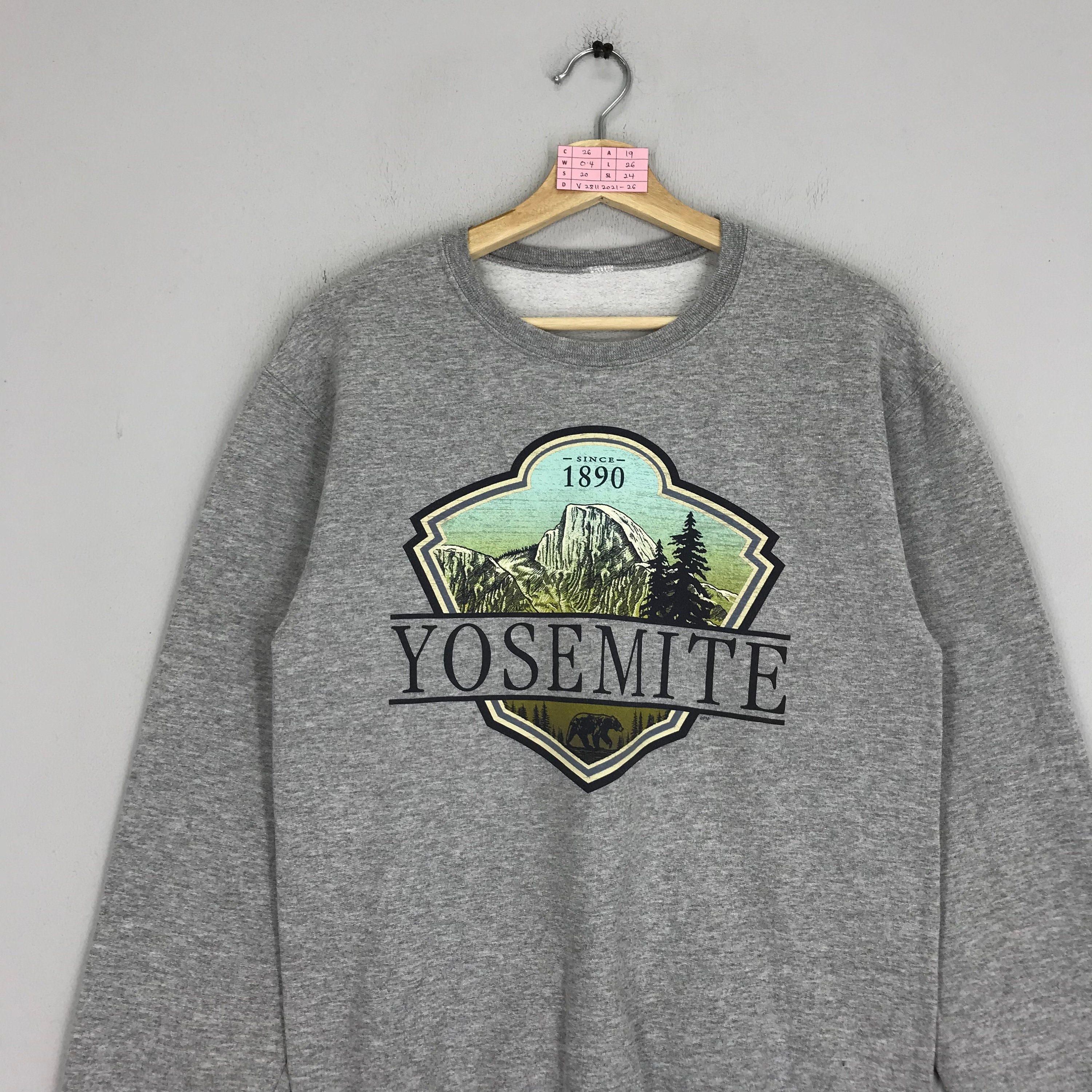 Vintage 90's Yosemite National Park Sweater Gray Yosemite Crewneck Logo ...