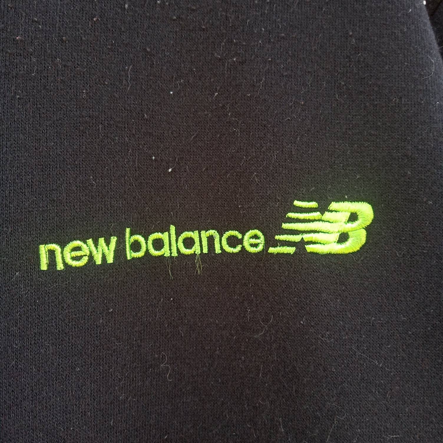 New Balance Embroidery Logo Style Sweatshirts Nice Design Unisex Large ...