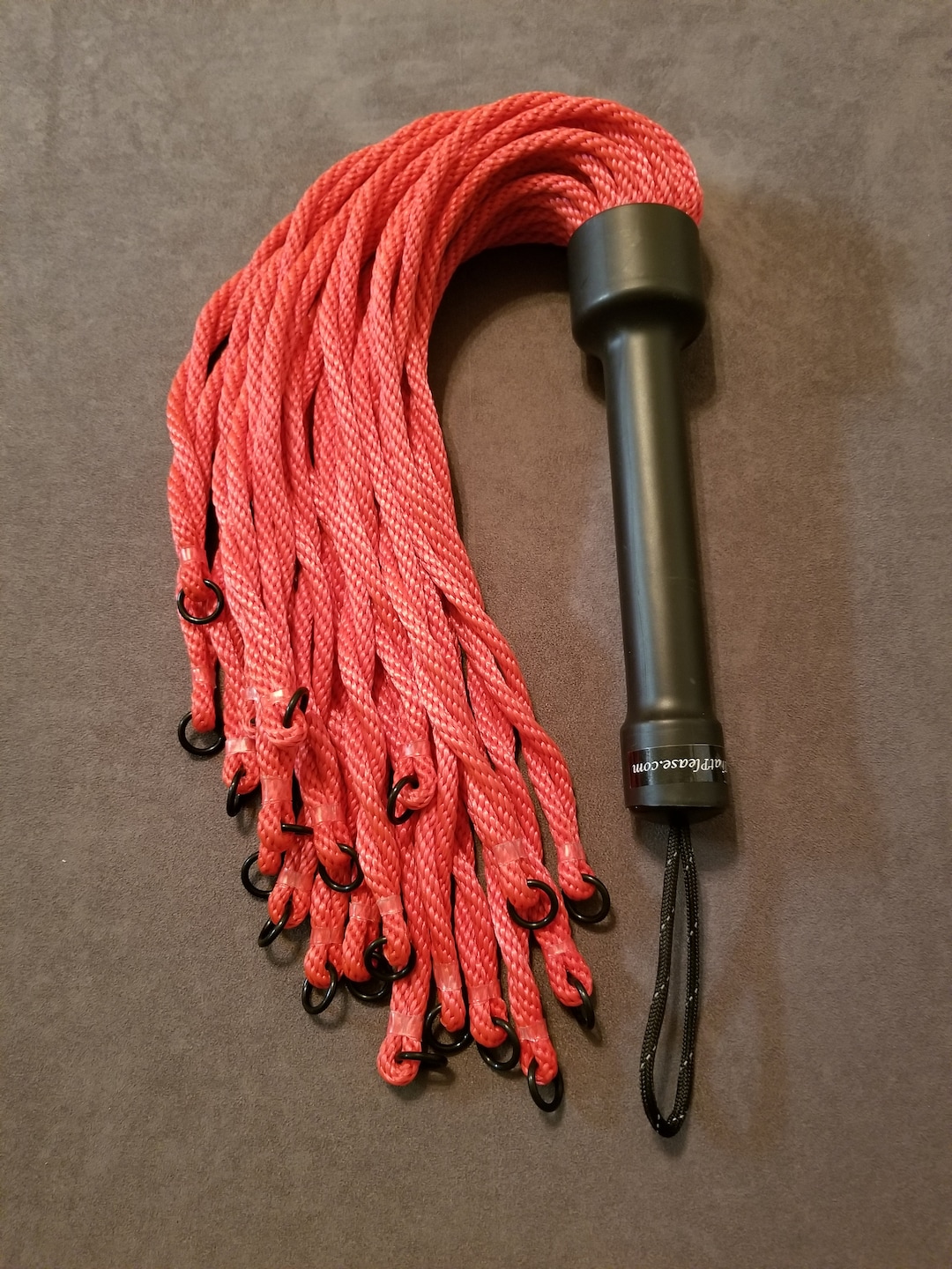 FBRR16B - Rope Flogger 16" Red With Rubber Rings and Black Handle for ...