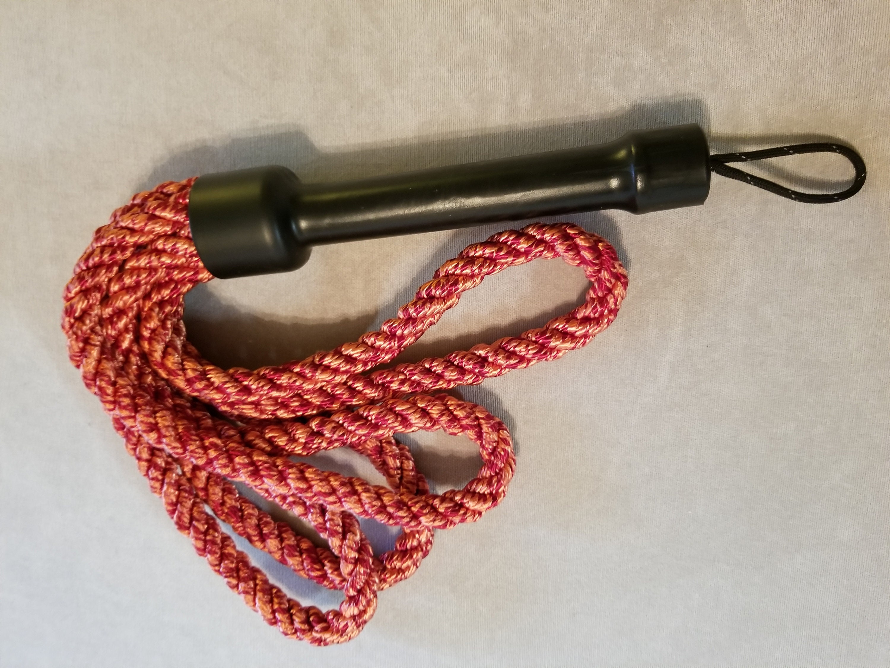 FR4L12B - Rope Flogger 12“ "4 Loop" Dyed Copper With a Black Handle for ...